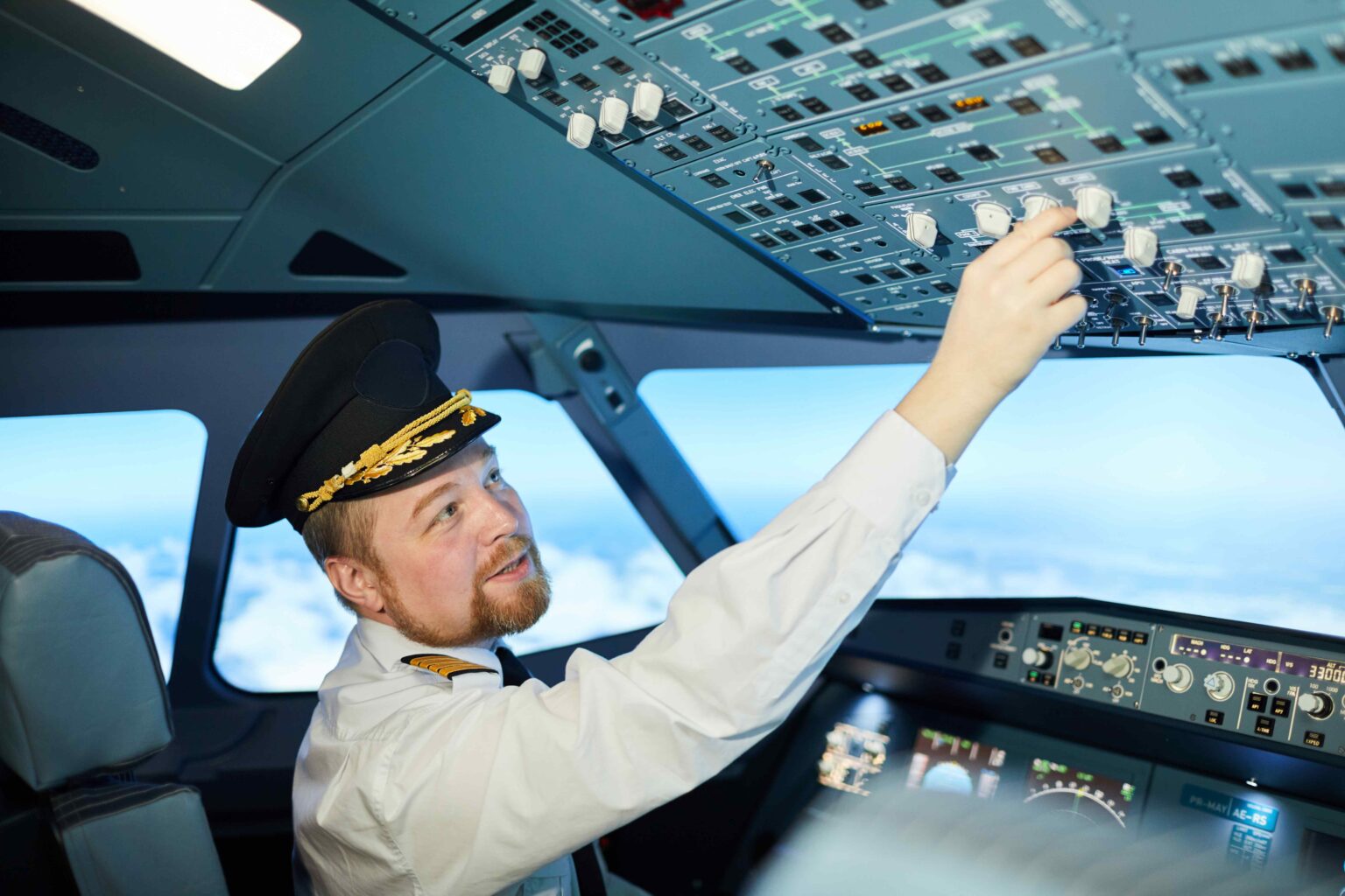 Pilot: Karriere als Pilot oder Pilotin starten - heyJobstarter